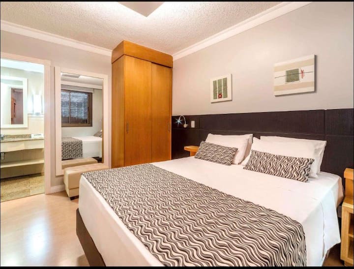 Flat Confortável Em Melhor E Seguro Ponto - Porto Alegre