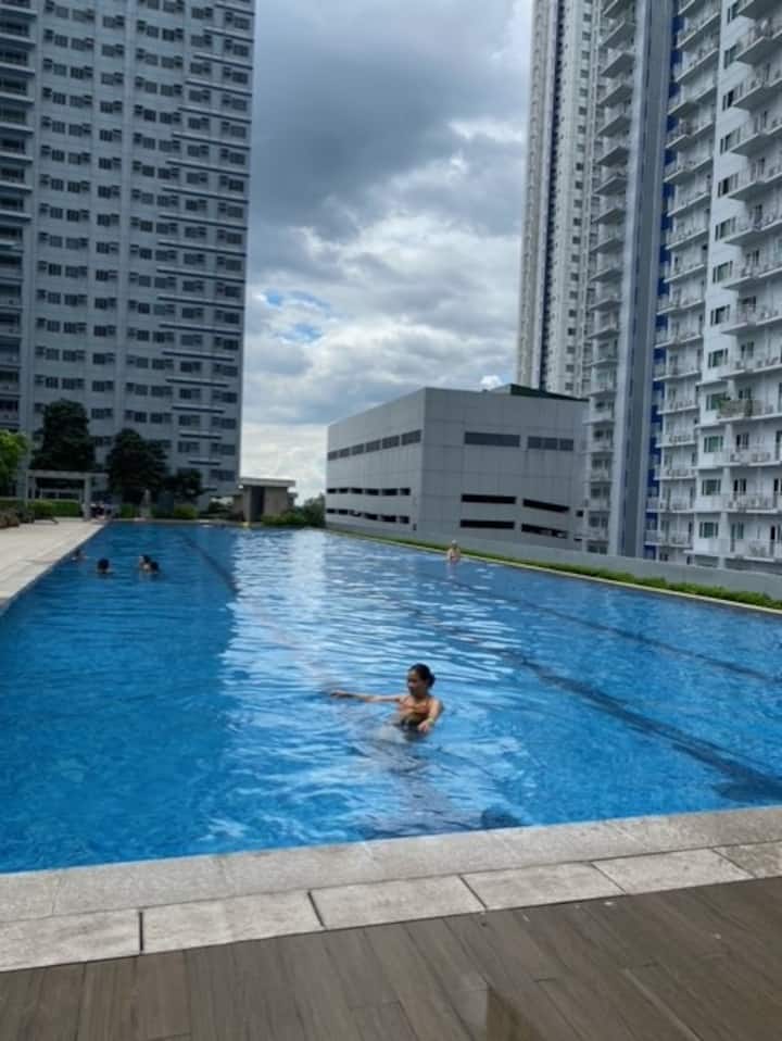 Grass Residences, Edsa Q.c. Near Sm & Trinoma Mall - Quezon City