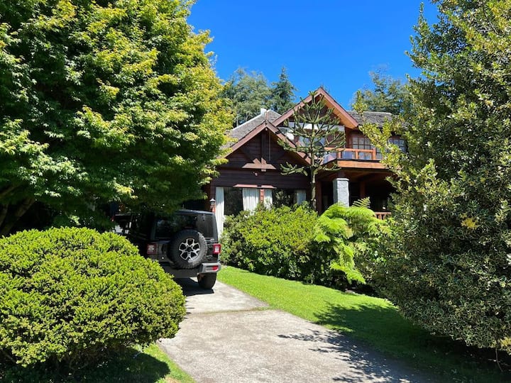 Espectacular Casa En La Puntilla De Villarrica. - Villarrica