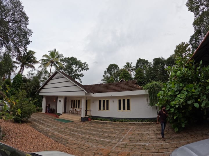 600 Nutmeg Farm - 