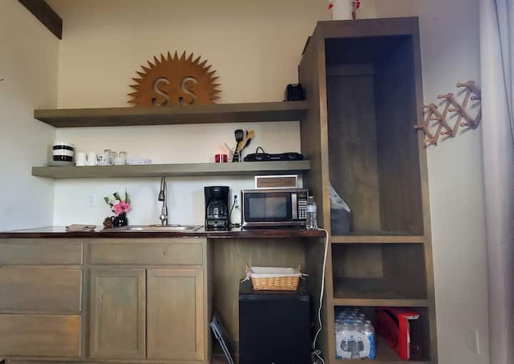 Sunrise Camp Cabin - Pahrump, NV