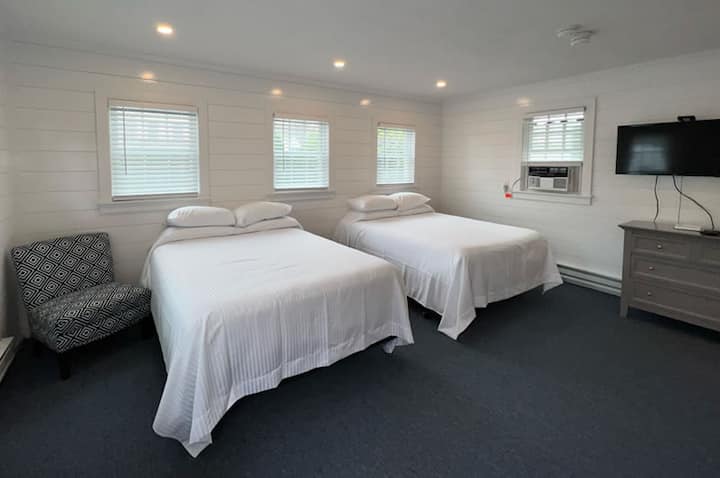 Studio #41g - Provincetown, MA