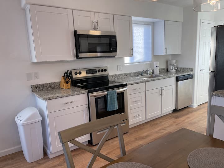 2 Bed, 1 Bath New Apartment - Kingman, AZ