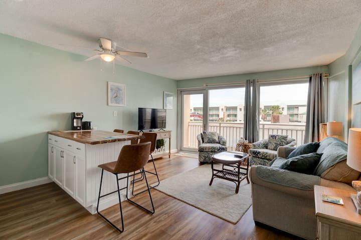 Ocean View, Sand & Surf, Daytona Beach - Daytona Beach, FL