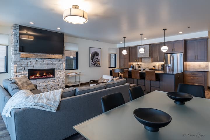 Brand New Luxury Condo Heart Of Whitefish! - Whitefish, MT
