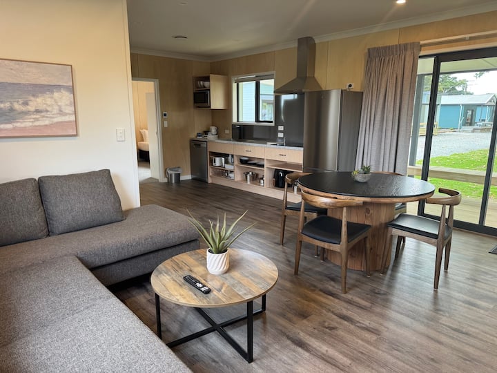 Luxury 2 Bedroom Apartment - Te Awamutu