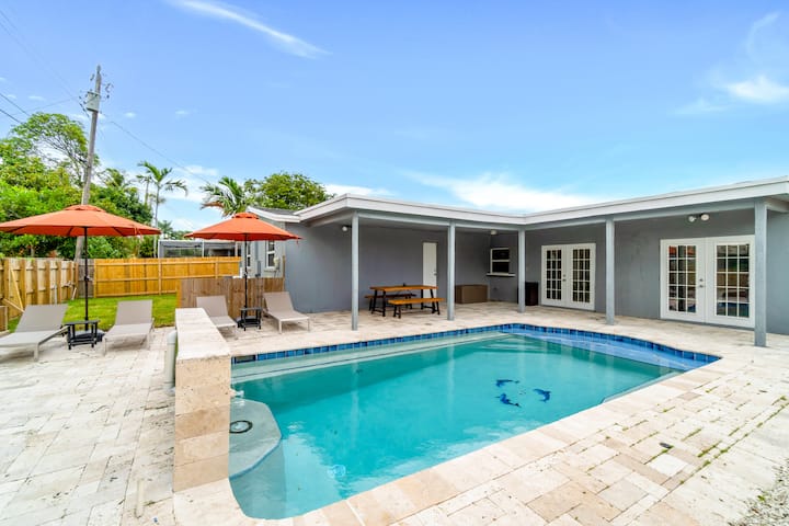Hidden Gem 4br Home With Private Pool & Game Room - Tamarac, FL