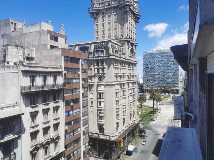 18 De Julio Casi Plaza Independ. - Montevideo