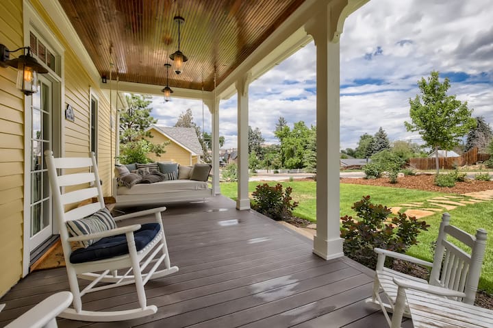 The Kirk Inn- Luxury Historic Home - Castle Rock, CO