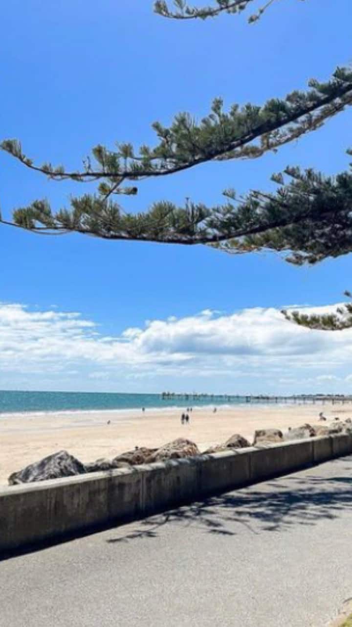 Sea Side  Home In  Beautiful Somerton Park - 