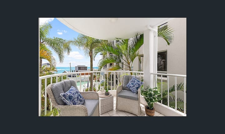 Miss Moffat - Caloundra