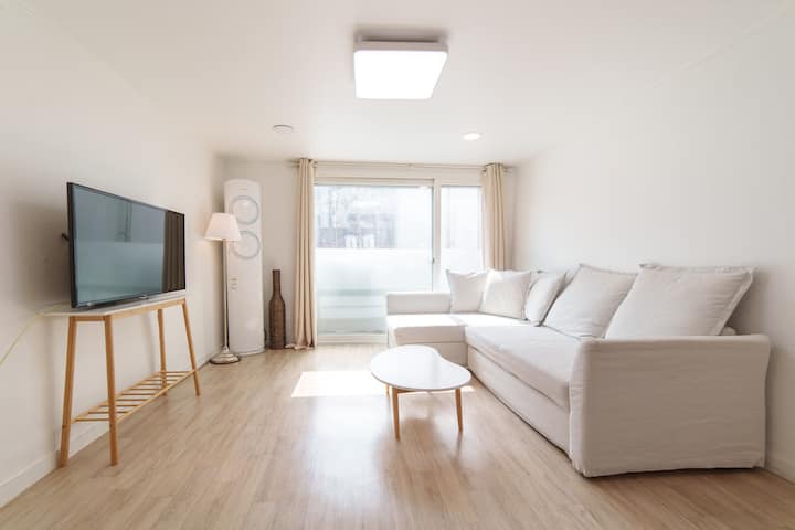 30 Secconds From Subway Staiton/ Max 10ppl - Seoul