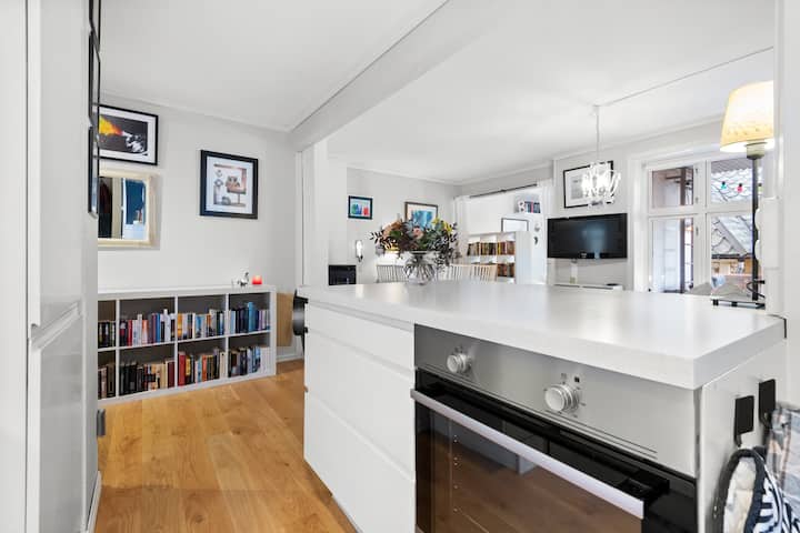 Historical Sandviken Smart Tv - Washer Dryer - Bergen, Noruega