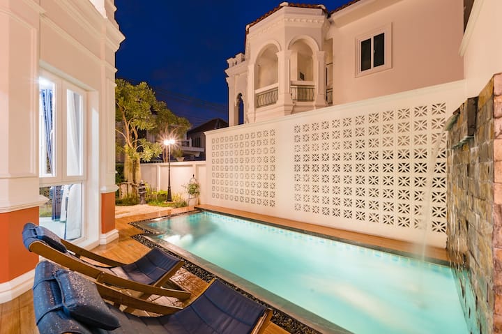 Luxury Pool Villa Near Bisp Close To Cherngtalay - Phuket