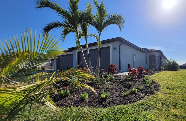 Full Home In Gated Community In Port Charolette - Port Charlotte, FL