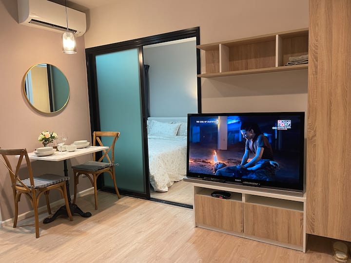 Central Mall, Free Pickup, 1 B 1 Living, Top Floor - Chiang Mai