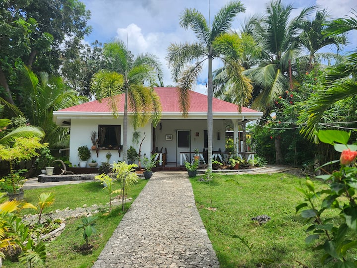 Private 2 Bedroom House With 3 Beds, Max 4 Guest. - 