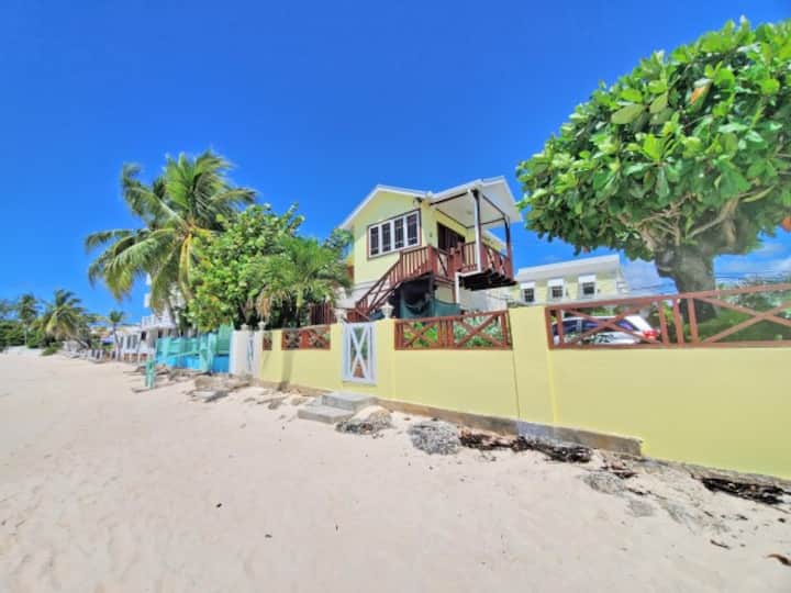 Beachfront South Coast Apartment, Great Location! - Bridgetown