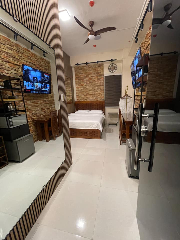 A Stunning And Modern Studio Unit In City Center - Baguio