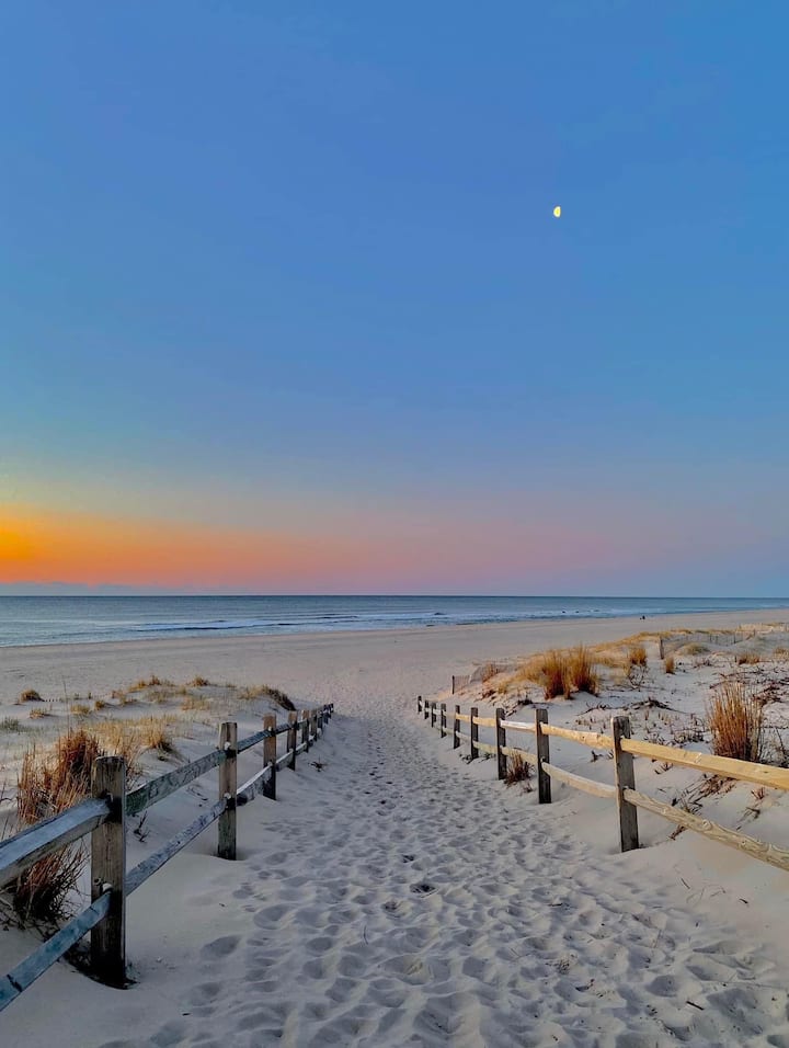 Renovated 4 Br , 1 Off Bay - Beach Haven, NJ