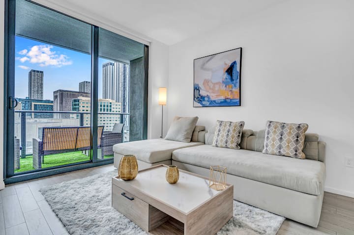 Best Location 2 Bedrooms 2 Bathrooms - Miami