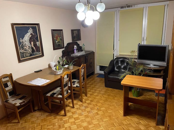Room At Bialostocka - Warschau