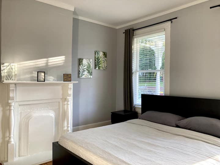 King Bed Comfort In Historic District - Petersburg, VA