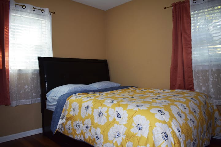 Little Beauty {Studio} - Fayetteville, NC