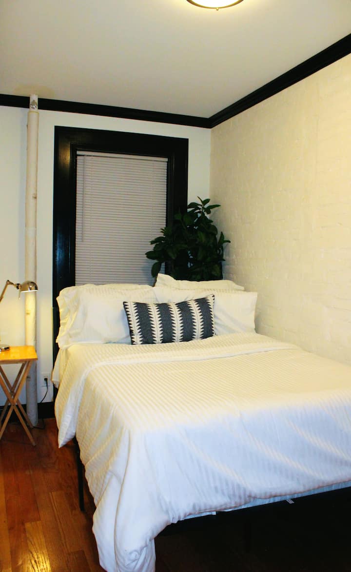 Opulent Room - Penthouse Suite Bedford-stuyvesant - Brooklyn, NY