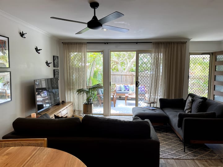 Coolum Beach Townhouse - Long Stay Only - Nambour