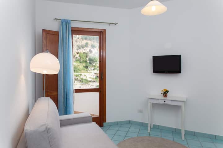 Double Room Sea View With Lounge Area - Room 10 - Positano
