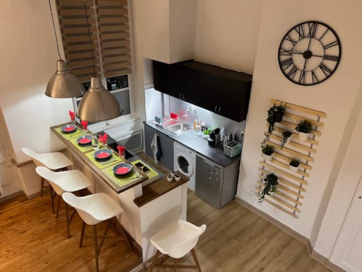 Au Cœur Du Triangle D'or Du 6e - Lyon