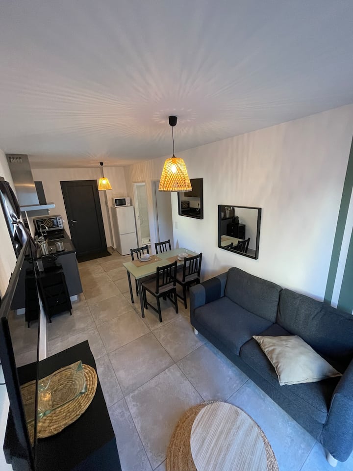 Joli Appartement T2 En Rdc - Istres