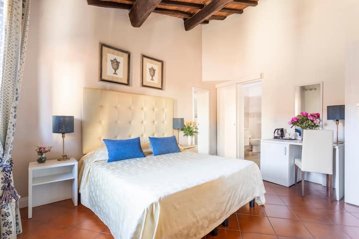 Giuliani Home Appartamento 3 Stanze, Bagni Privati - Scandicci