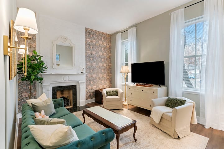 Elegant Apt W King Bed! Walk To Brewery & Eats! - St. Louis, MO