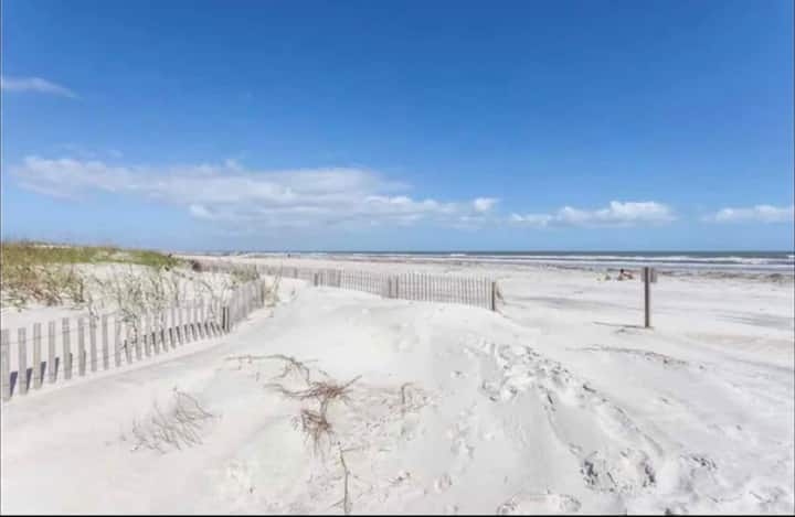 Tropical Beach Retreats - St. Augustine Beach