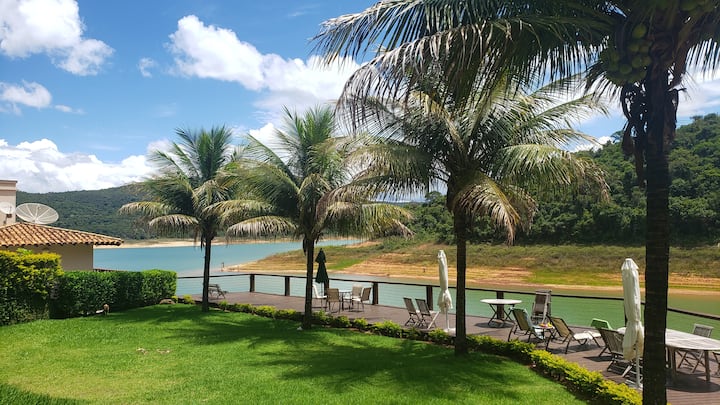 Casa Na Beira Da Represa Em Escarpas Do Lago - Capitólio