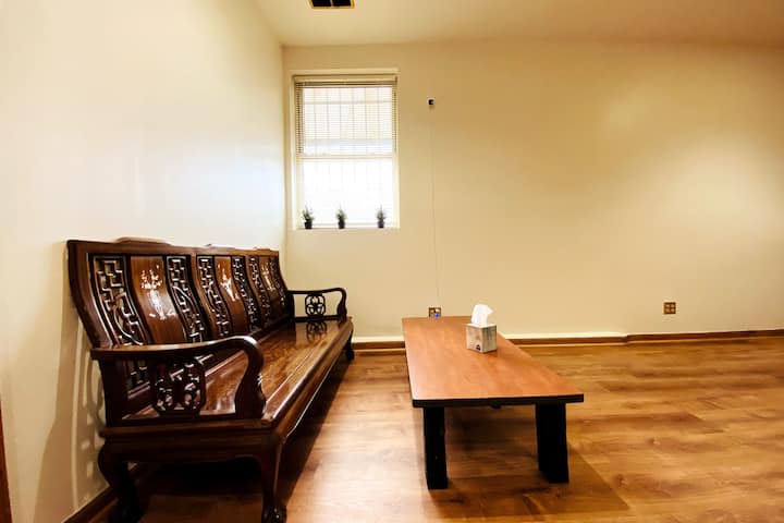 H4. Near Chinatown & Downtown - 2min Walk To Cta - Chicago, IL