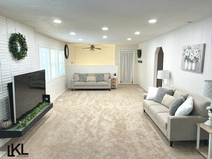 Cow's Cozy Home - Anchorage, AK