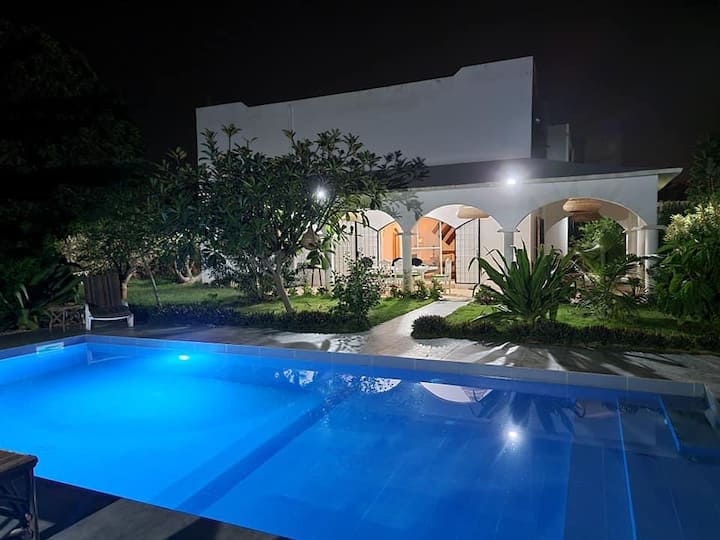 Villa De Vacances Avec Piscine - Sénégal