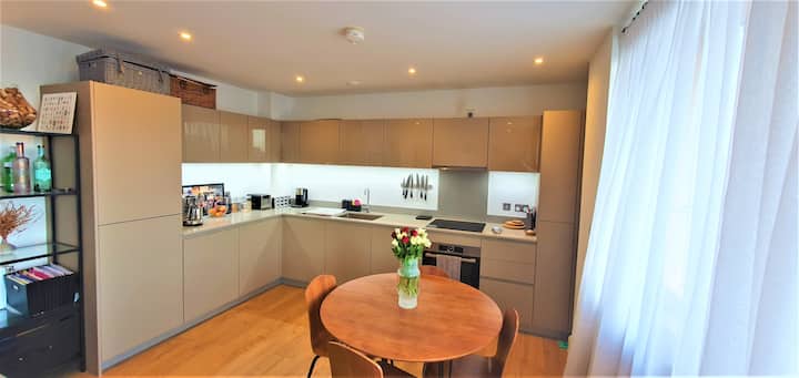 Modern 2 Bedroom Flat In East London - Waterloo, Ontàrio, Canadà