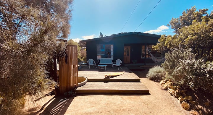 Peaceful 3 Bedroom Home Across Ocean Beach - Portsea