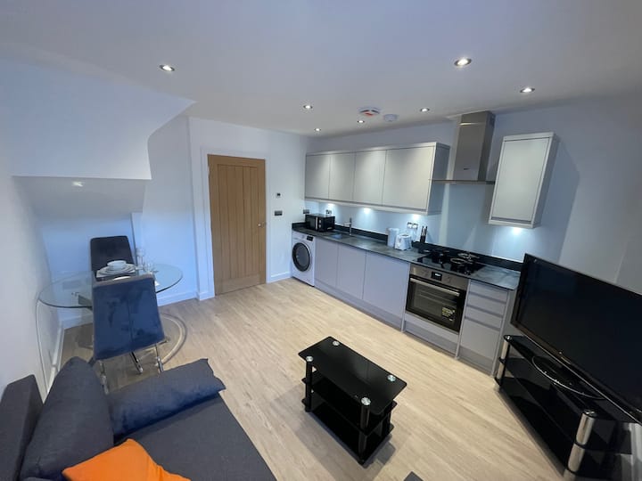 Lovely Duplex 1 Bed In Heart Of Town - High Wycombe