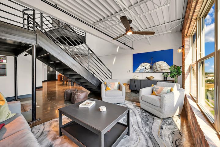 Silos On The Sixth - Downtown Waco - 웨이코
