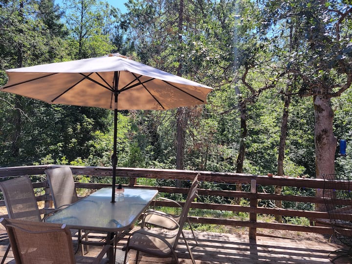 Creekside Place - Weaverville, CA