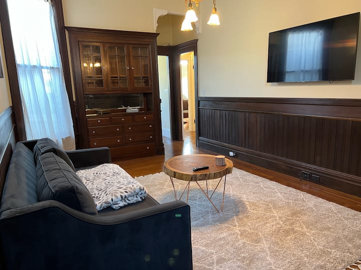 Top Floor Mission District Pied A Tierre - 1br/1ba - San Francisco, CA
