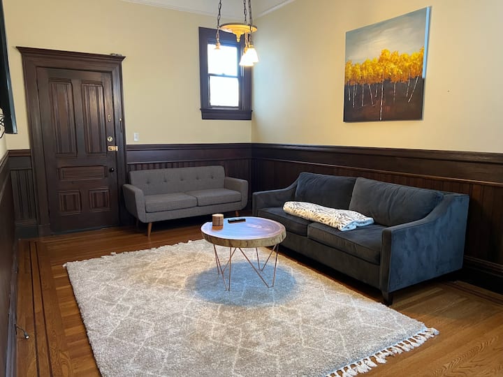 Top Floor Mission District Pied A Tierre - 1br/1ba - San Francisco, CA