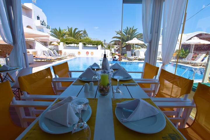Entire Property For 55 Guests Breakfast Included - Greece