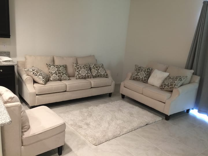 A Furnished Place In Serene Area - Lancaster, CA