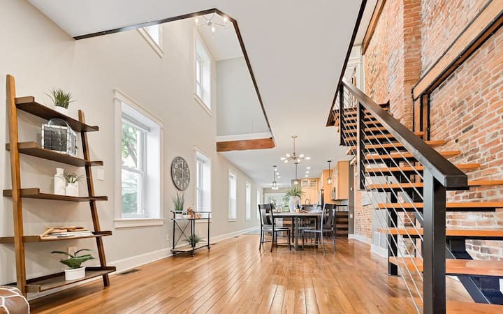 Industrial/lux Brick Home W/rooftop Skyline Views - Baltimore, MD
